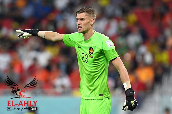 أندريس نوبرت يدخل التاريخ بعد مباراة هولندا والسنغال في كأس العالم ...